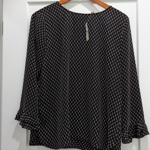 LOFT | Tops | Loft Blouse With Ruffle Cuffs | Poshmark